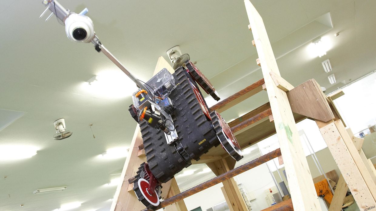 Over rough and smooth – Robots on a mission to explore. | maxon group